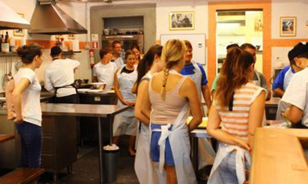 The Incredible True Story Of A Woman Who Birthed 69 Children - Happy Soul