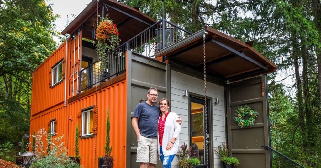 Couple builds an amazing home from shipping containers for mortgage ...